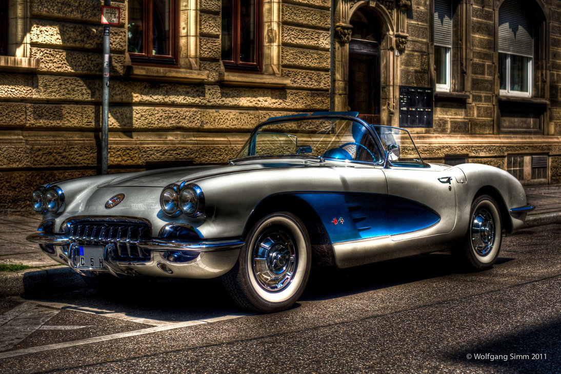 Corvette Oldtimer – EntertainmentMesh