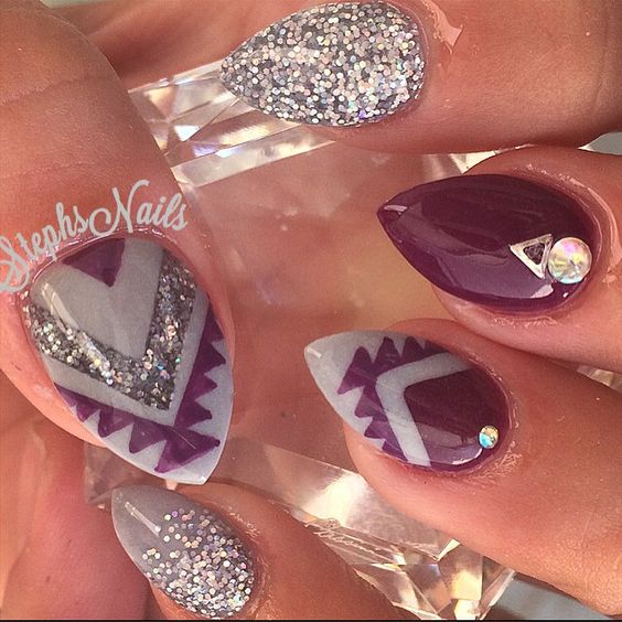 3 stud nail art design – EntertainmentMesh