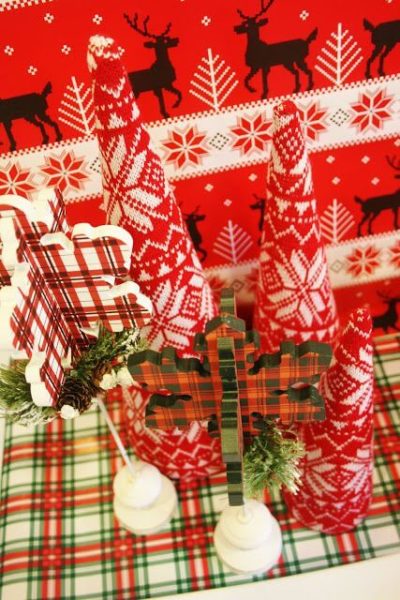 12 Amazing Ideas For A Tacky Christmas Party – EntertainmentMesh