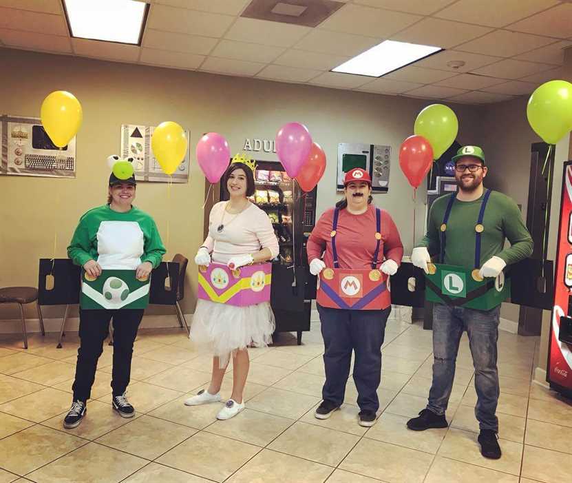 20+ Fabulous Group Halloween Costumes For Work – EntertainmentMesh